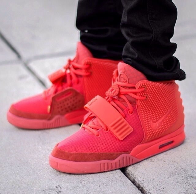 All red everything! | Simple & Splashy